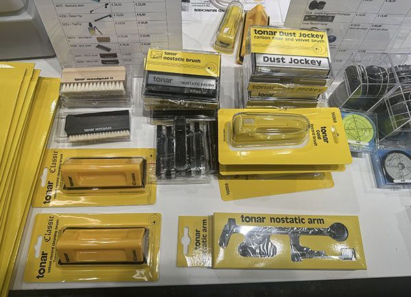 Tonar — A Cartload of Cleaning, Clamping, and Candy | Stereophile.com